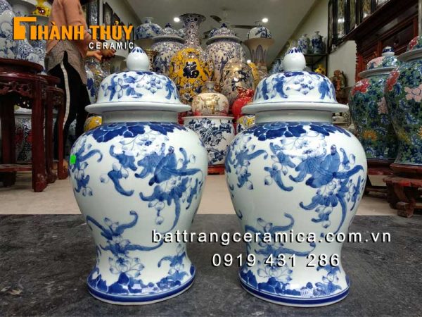 Chóe thờ sứ bát tràng là phụ kiện không thể thiếu của ban thờ gia tiên